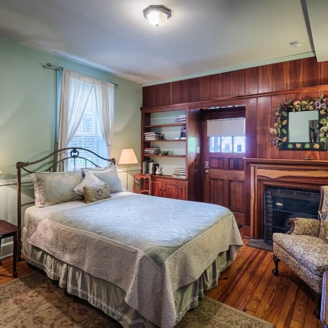 Lightner Farmhouse Bed & Breakfast - Destination Gettysburg